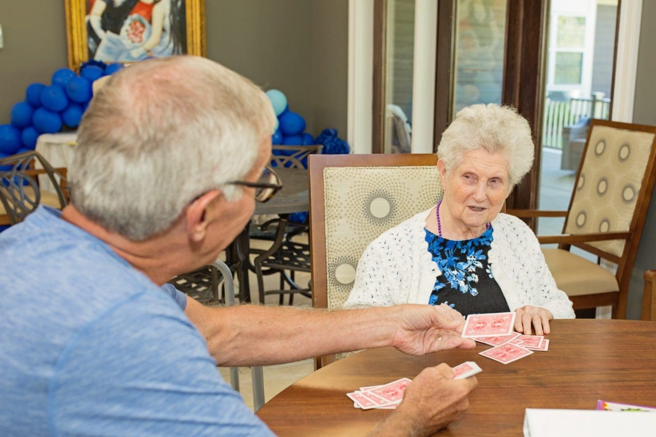 Alzheimer's Care: Is a Memory Care Facility Right For Your Loved One ...